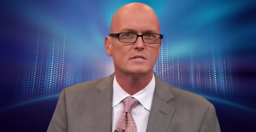 Scott Van Pelt’s Height: His Career Success Awards and More